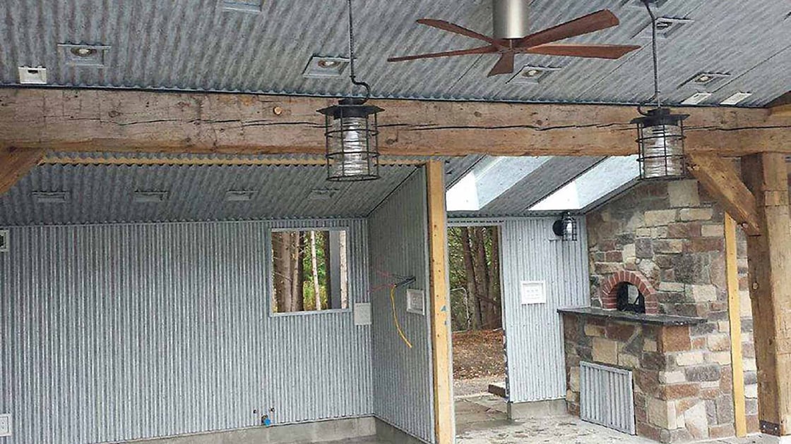 What Is Reclaimed Metal Roofing? Buyers Guide For Rusty Tin Roofing