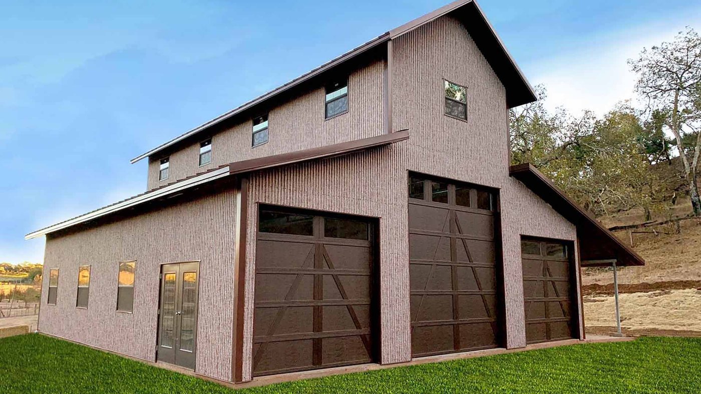 What Is Reclaimed Metal Roofing? Buyers Guide For Rusty Tin Roofing