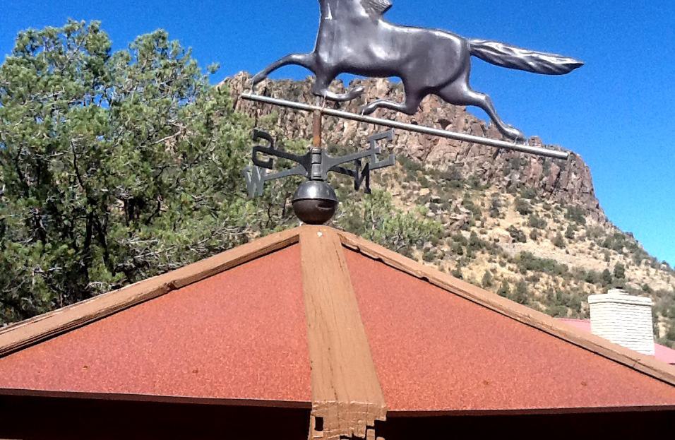 R Panel Sedona Rust® | Painted Like Rustic Tin Roofing