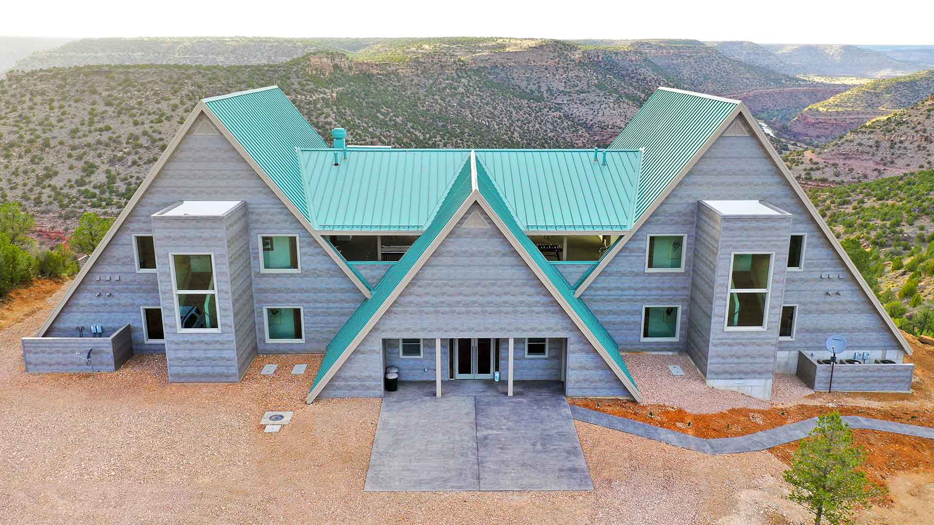 View Metal Roofing Pictures On Real Homes, Buildings, Barns & More